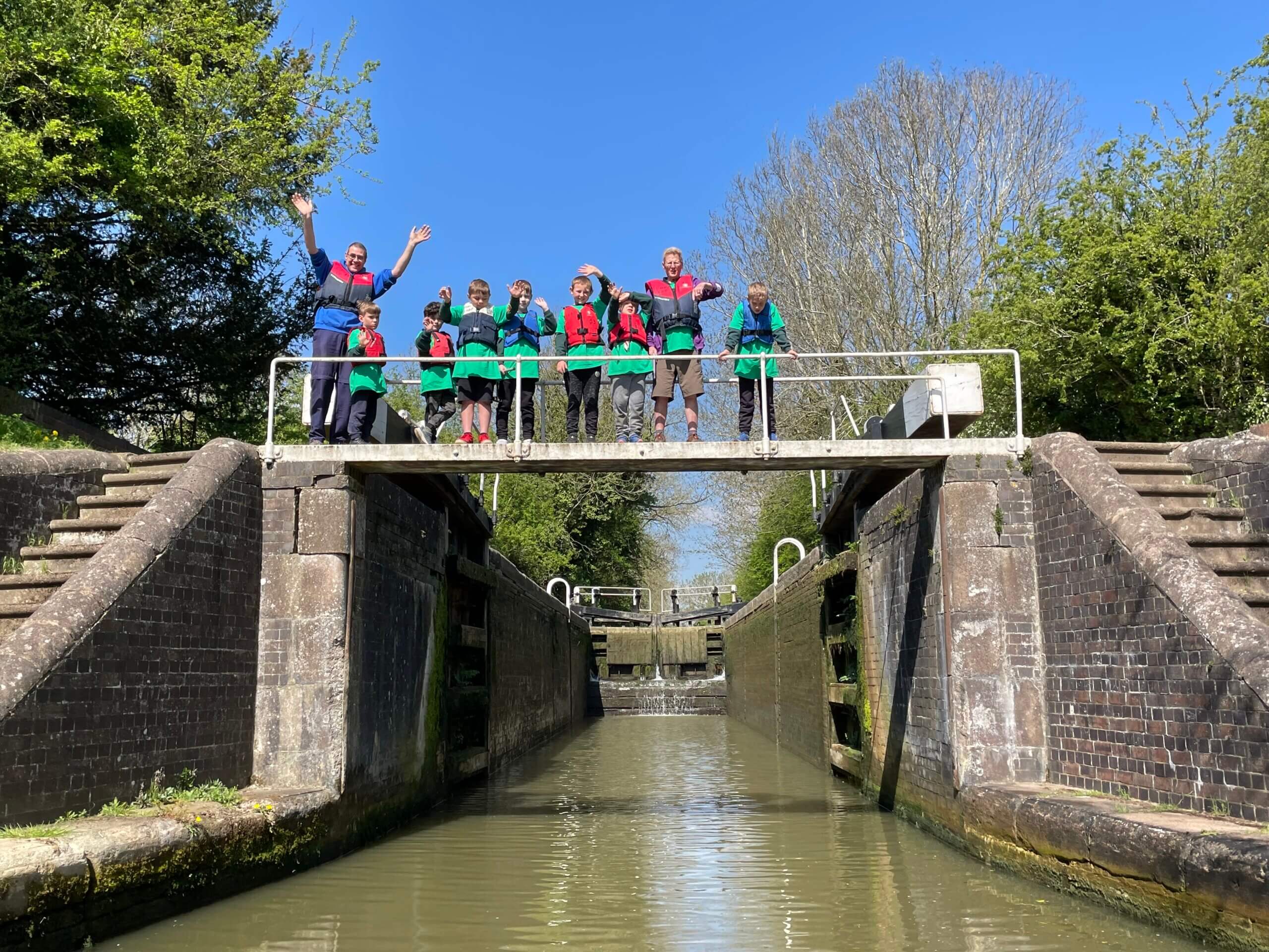 In pictures: Kedington Cubs on the canal - LNBP Community Boating